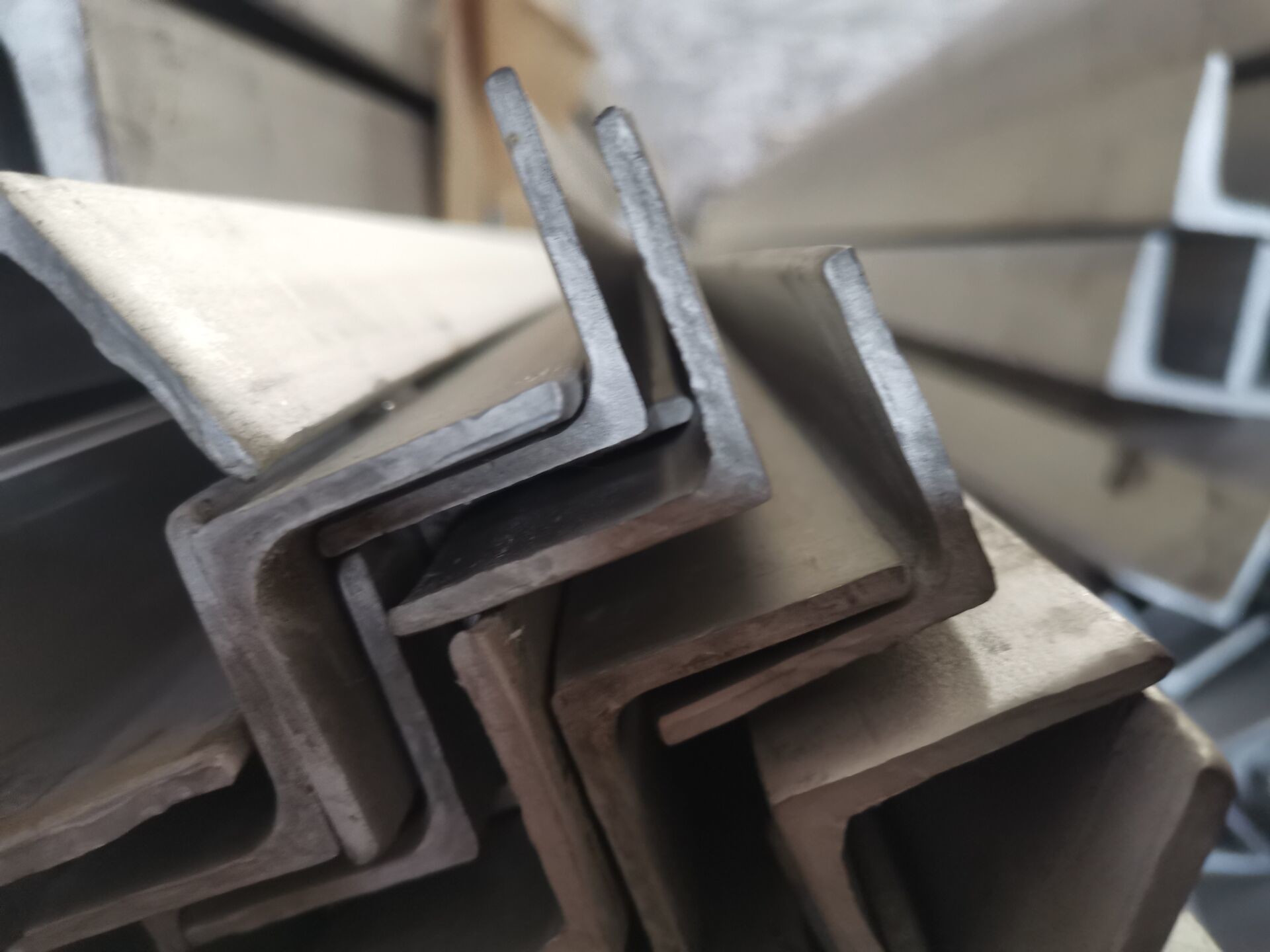 41X21 ASTM 2.75mm Stainless Steel C Channel